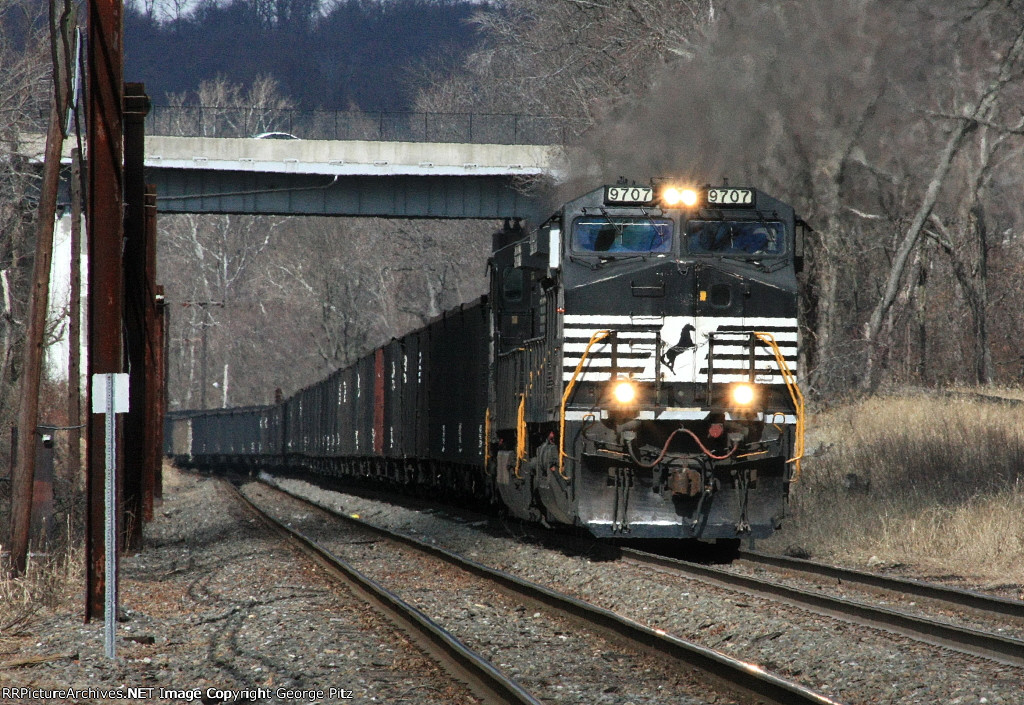 NS 9707 and train 568